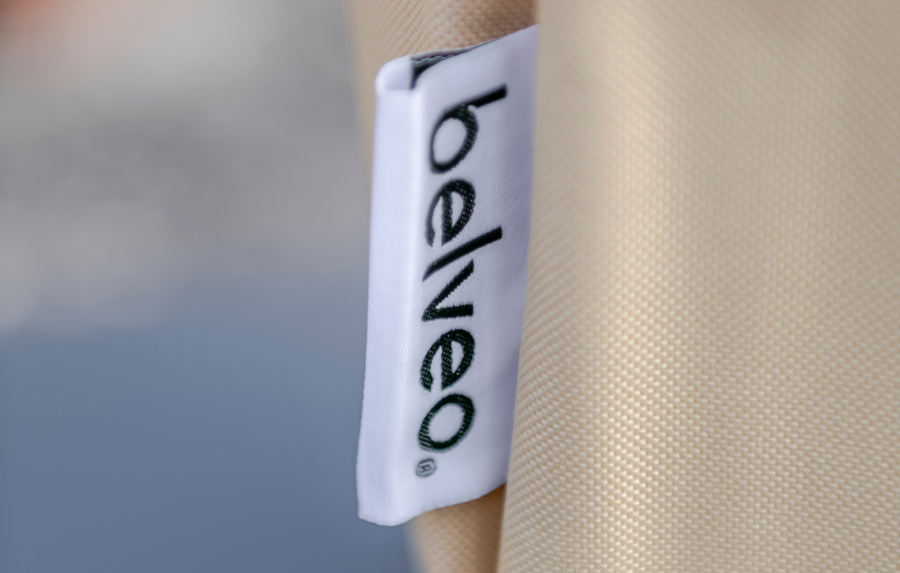 Windproof cantilever parasols: Elegance & durability - Belveo®