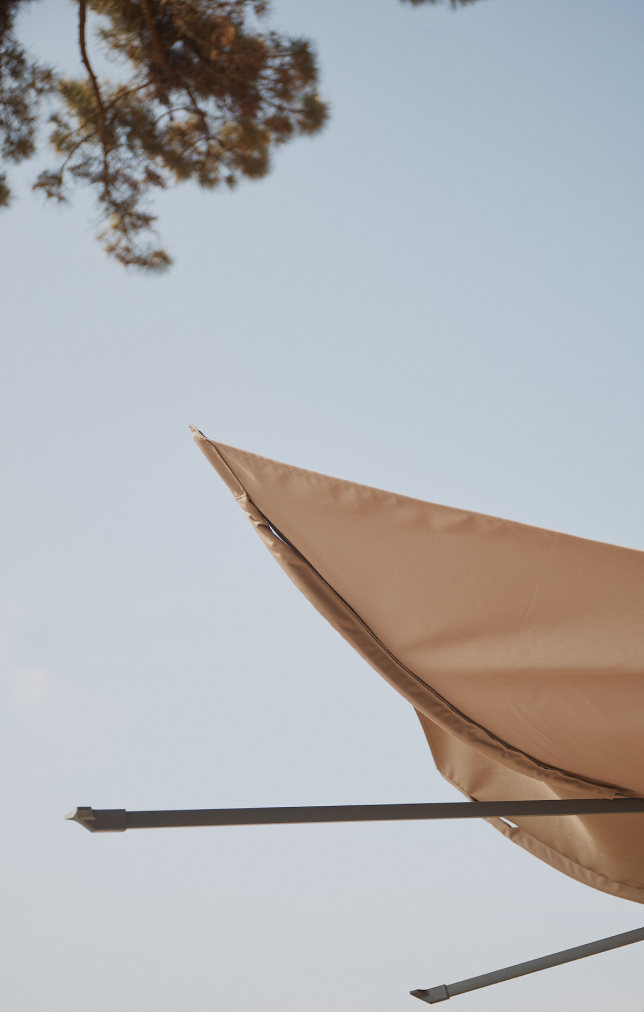 Windproof cantilever parasols: Elegance & durability - Belveo®